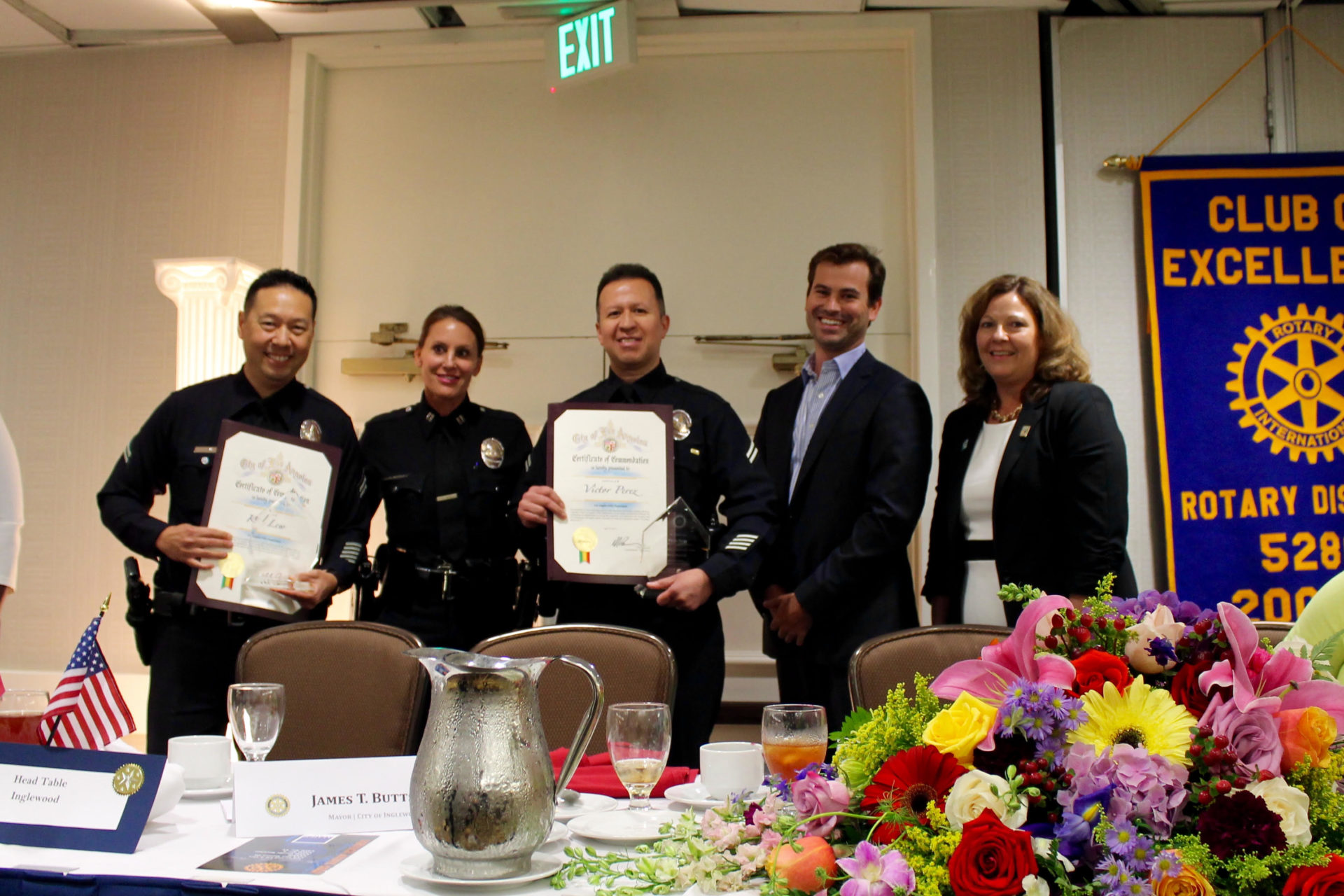 Venice LAPD Officer Making A Difference Through Badge Of Heart - Yo ...