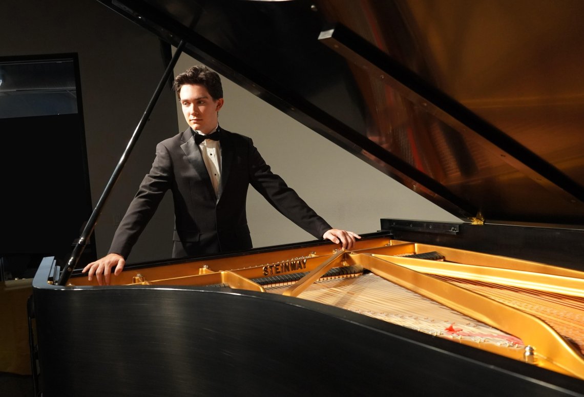 Talon Smith To Deliver a Highly Anticipated Stellar Performance of ...